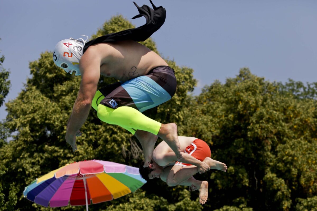 Belly flop competition comes to Scera Pool | News, Sports, Jobs - Daily ...